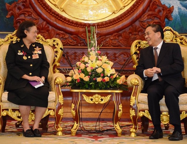 Monarchies en Asie et au Pacifique: La princesse Sirindhorn au Laos