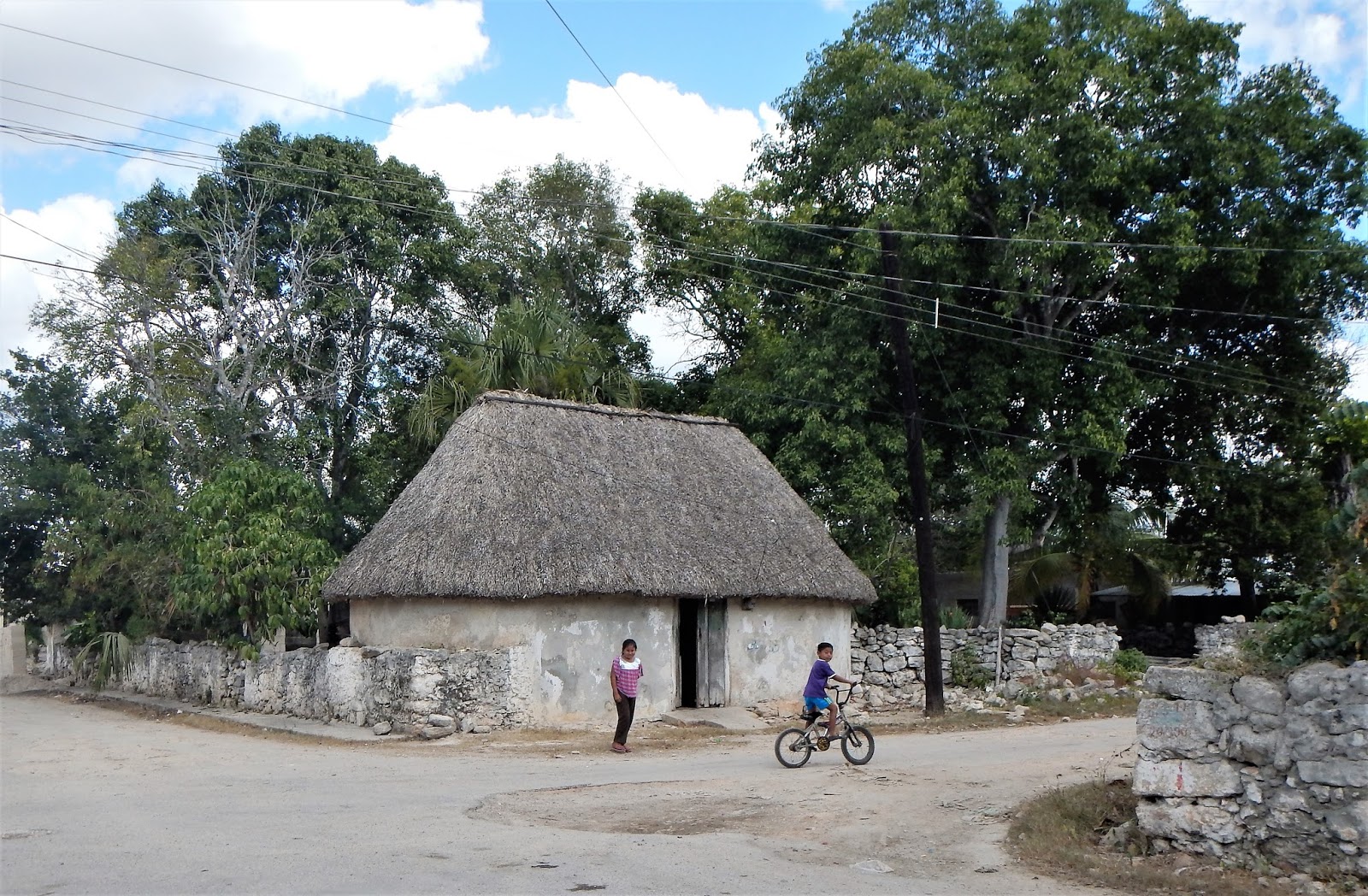 Déjàlà: Prehistoric Sustainable Buildings