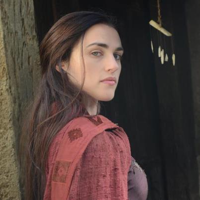 Katie McGrath em Labyrinth | Merlin Portugal