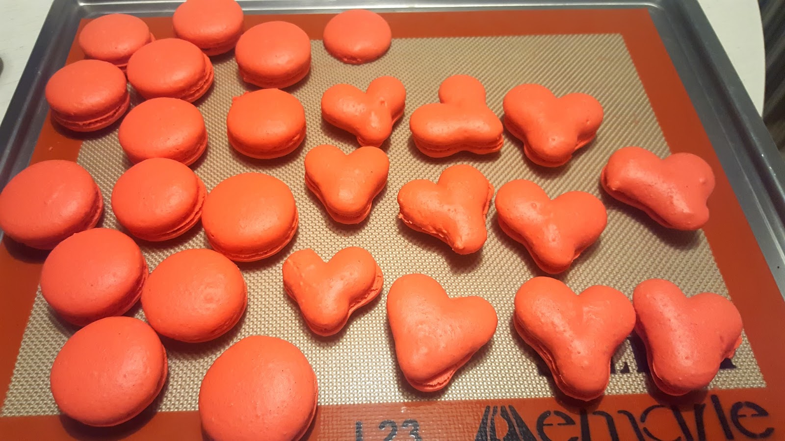 Valentines day cheesecake macarons