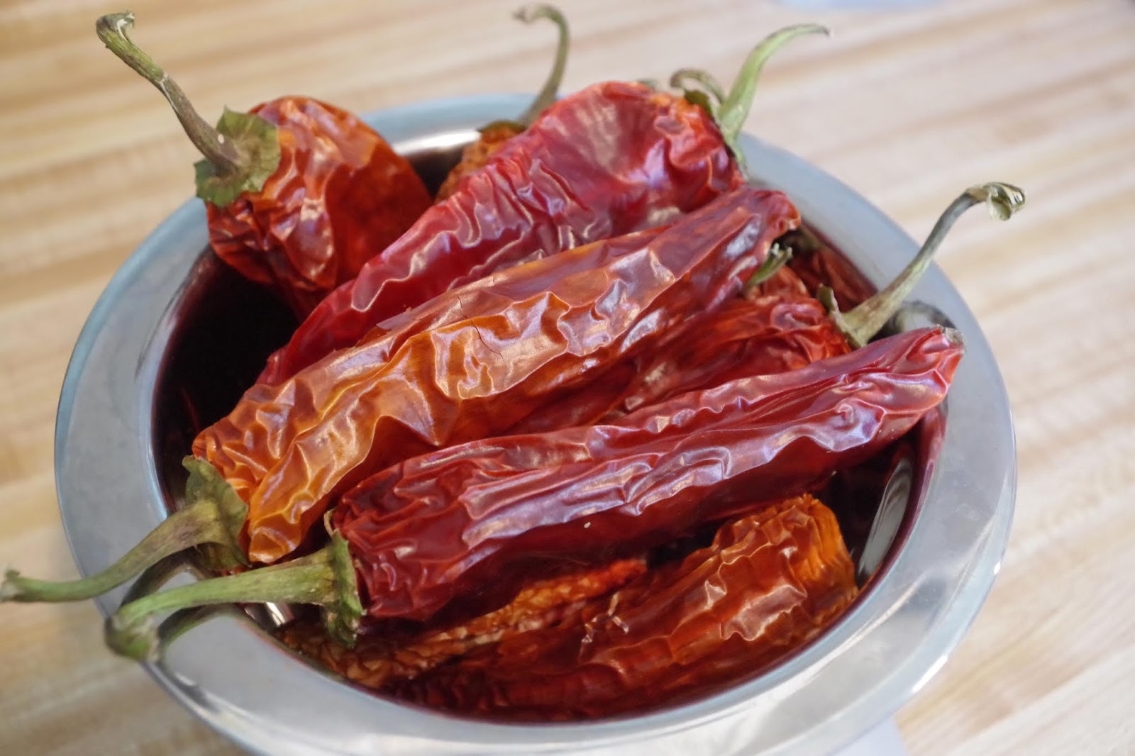 Sweetwater Farms: Dried Peppers/Powders