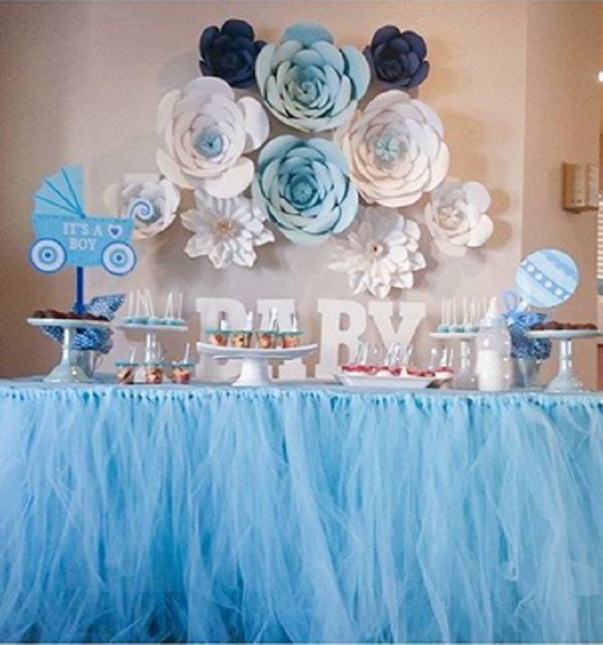 Lindas decoraciones con paneles de flores de papel para tu fiesta