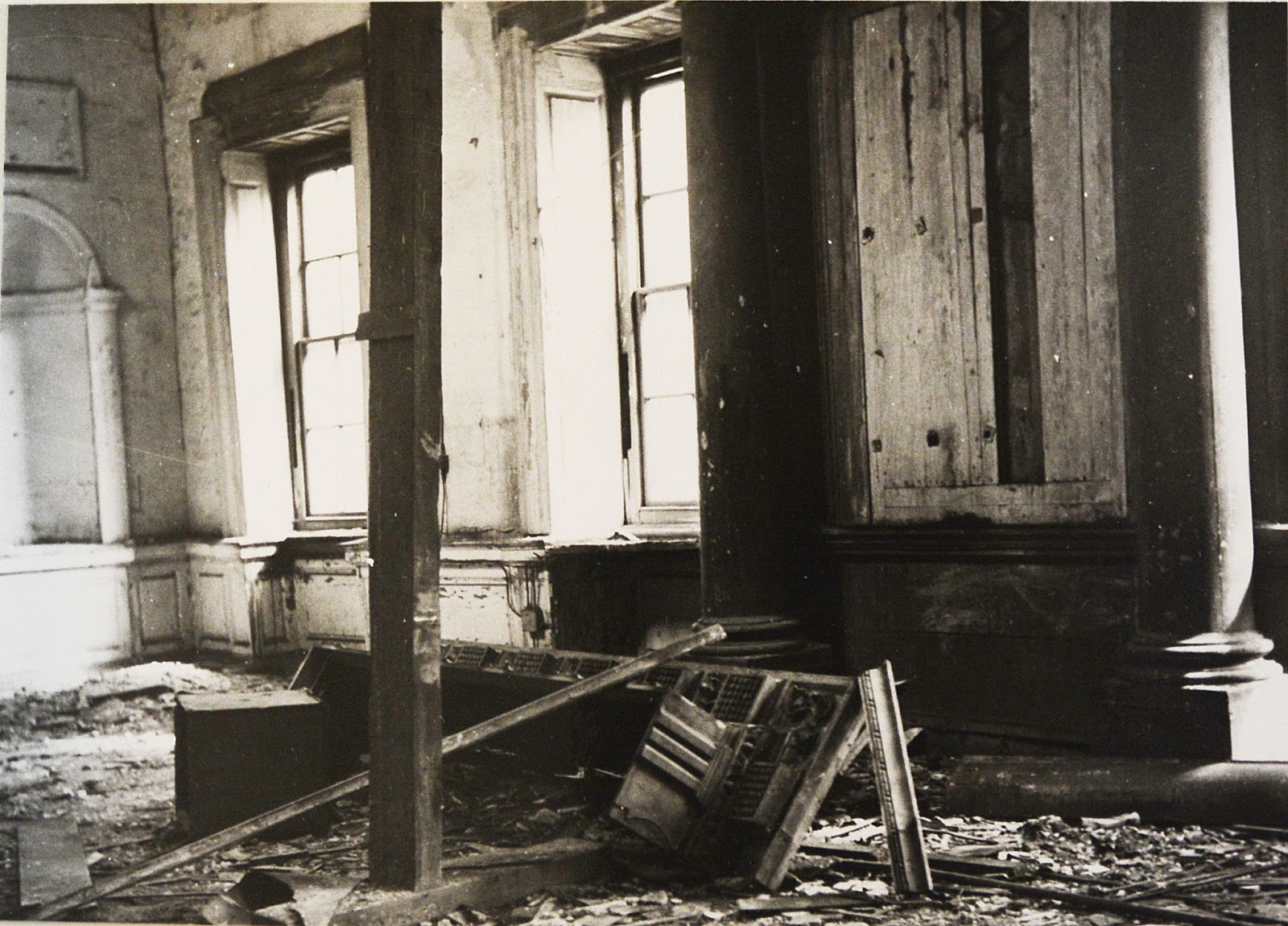 English 18th Century Portrait Sculpture: Statue of George II and ...