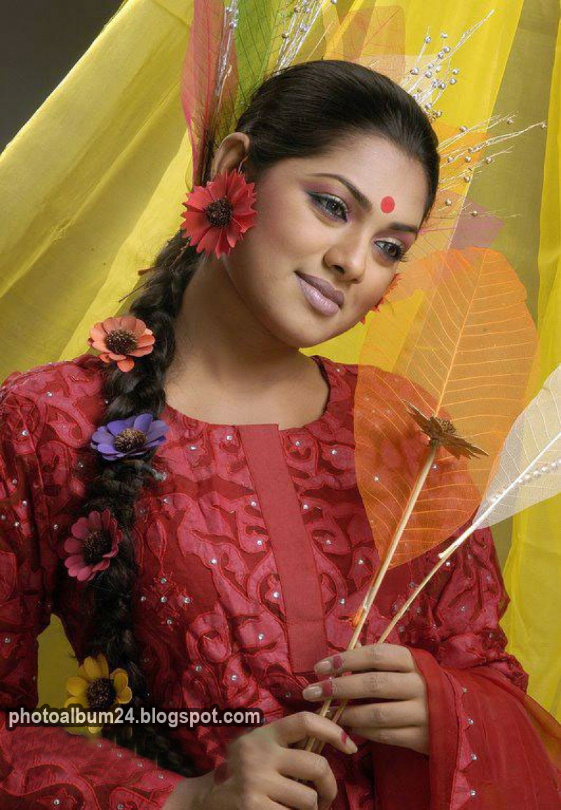 Bangladeshi tv Actress Nusrat Imroz Tisha | Lifestyles 717