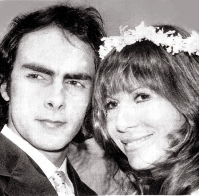 Astros em Revista: ROBERTO PIRILLO O GALÃ DAS SETE