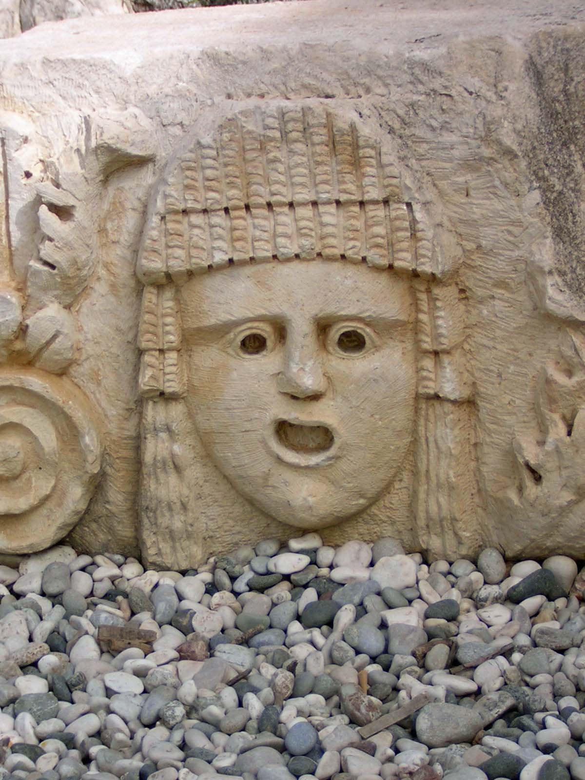 Megas Alexandros: About Greek theatre plays