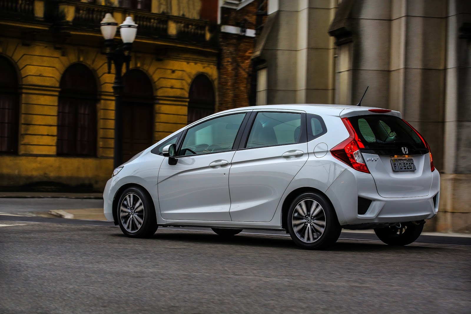 Honda mostra o Fit 2017 no Salão do Automóvel de São Paulo