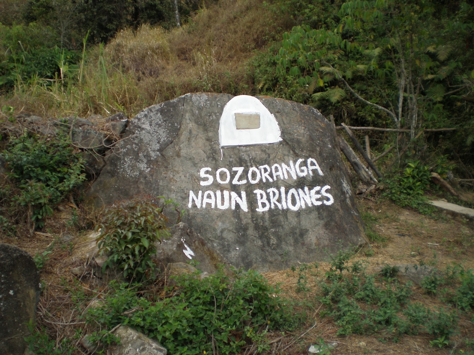 LEYENDAS Y TRADICIONES: NAÚN BRIONES: Detonante para su muerte.