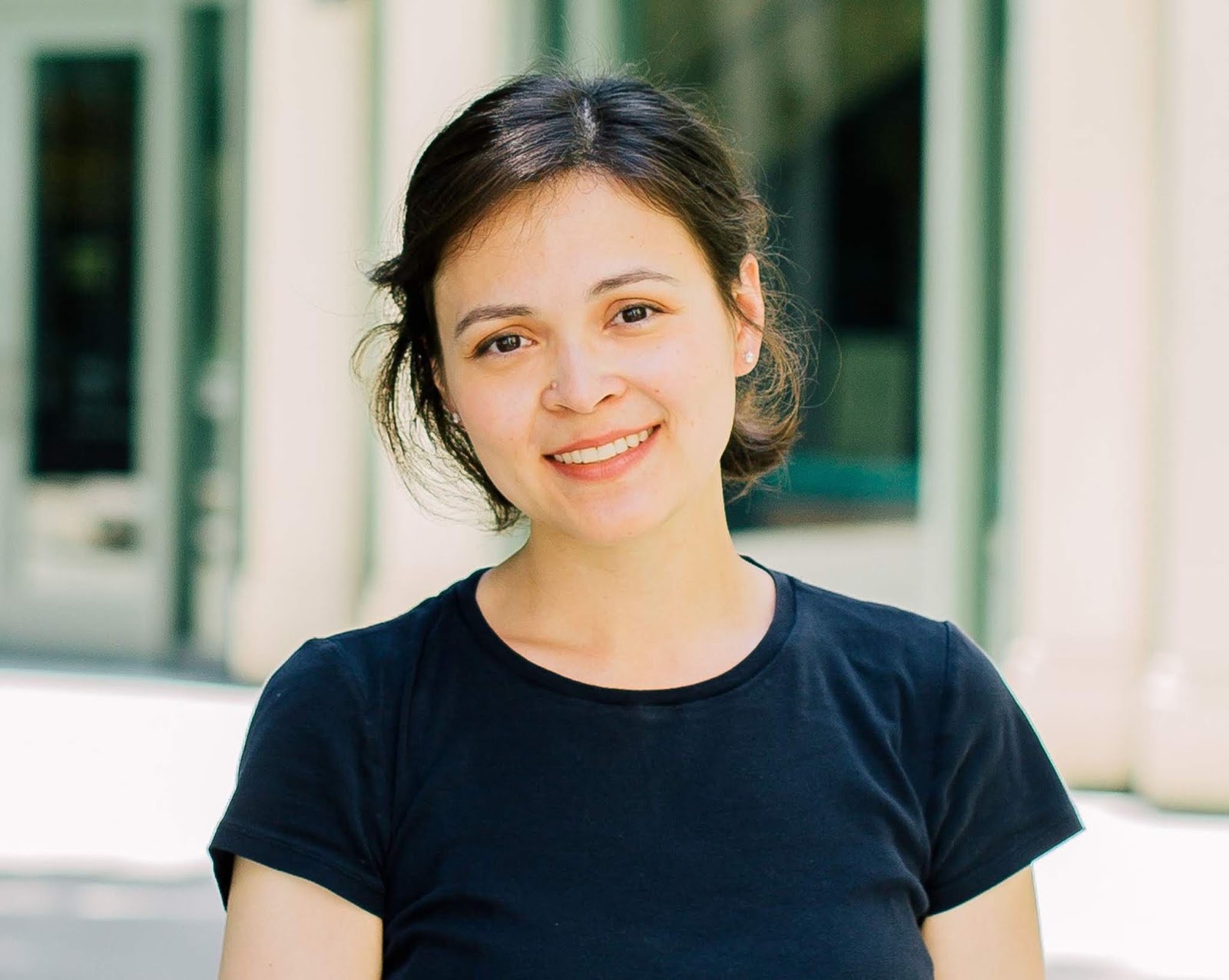 Świat Romansów: Helen Hoang - Więcej Niż Pocałunek