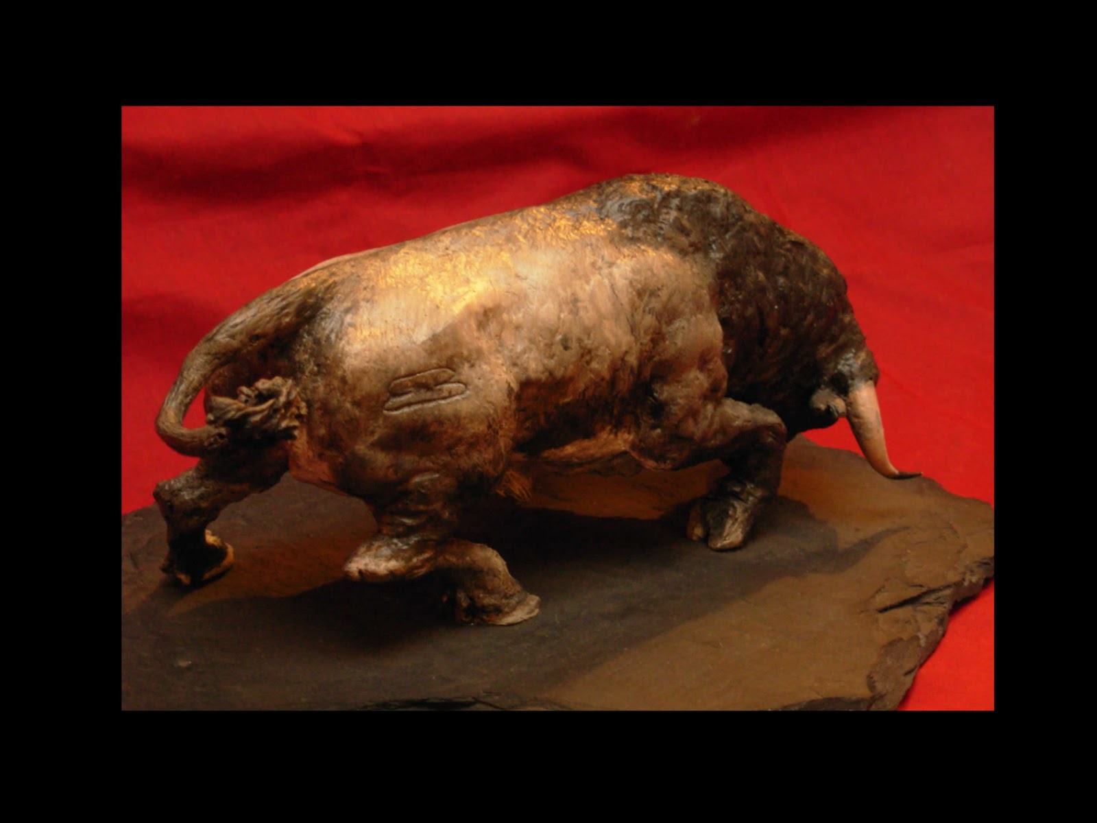 Del toro al infinito: ECUADOR: ARTE TAURINO EN EDGAR BALSECA