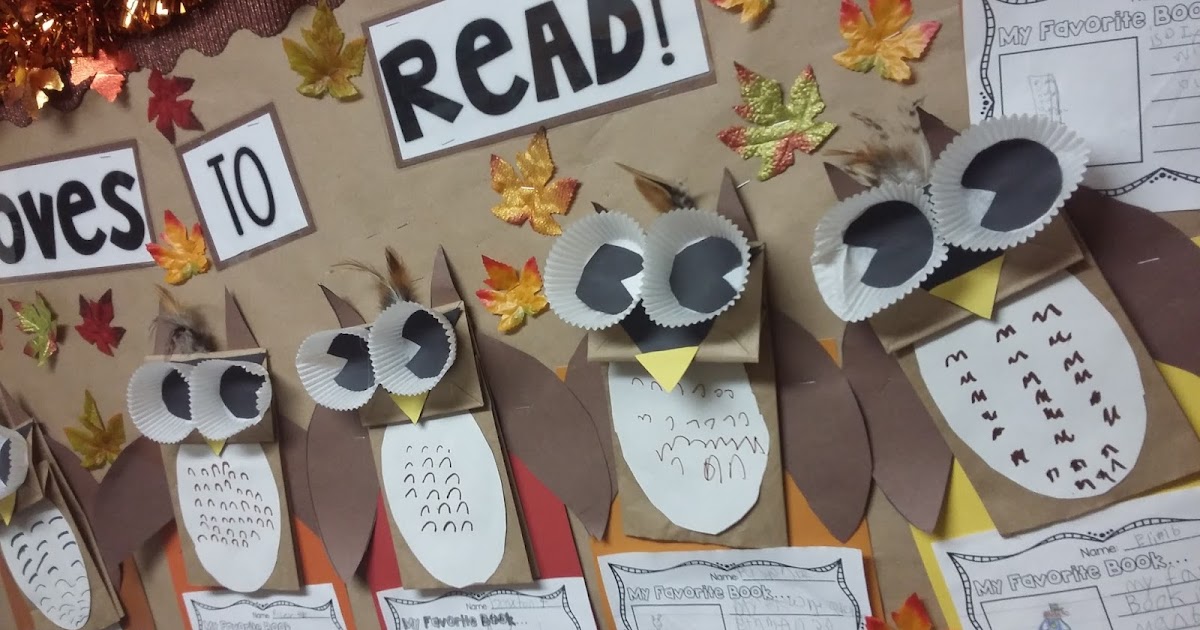 The Sunny Side: WHOOO loves to read? Another seasonal bulletin board craft!