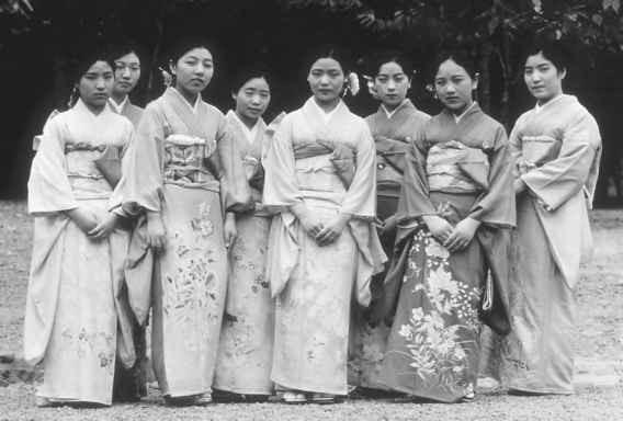 ASIAN FASHION: History of Asian Fashion