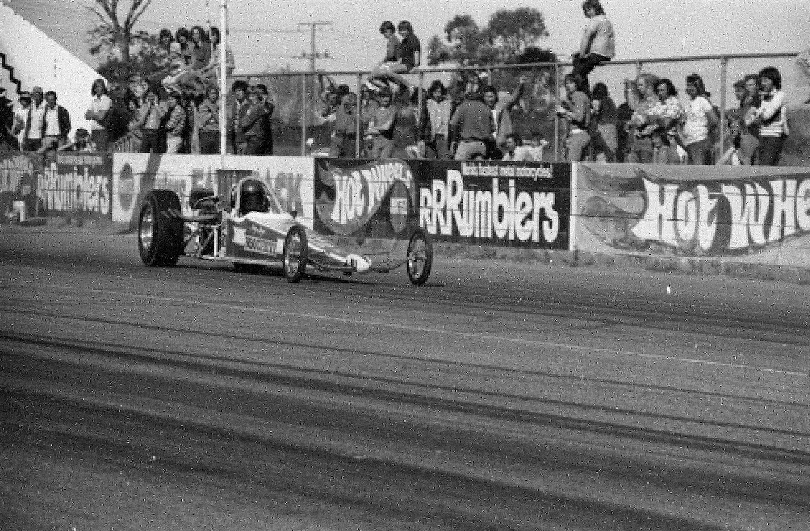 downunderdeuce: Briers Pics....up into the mid 70s, by now