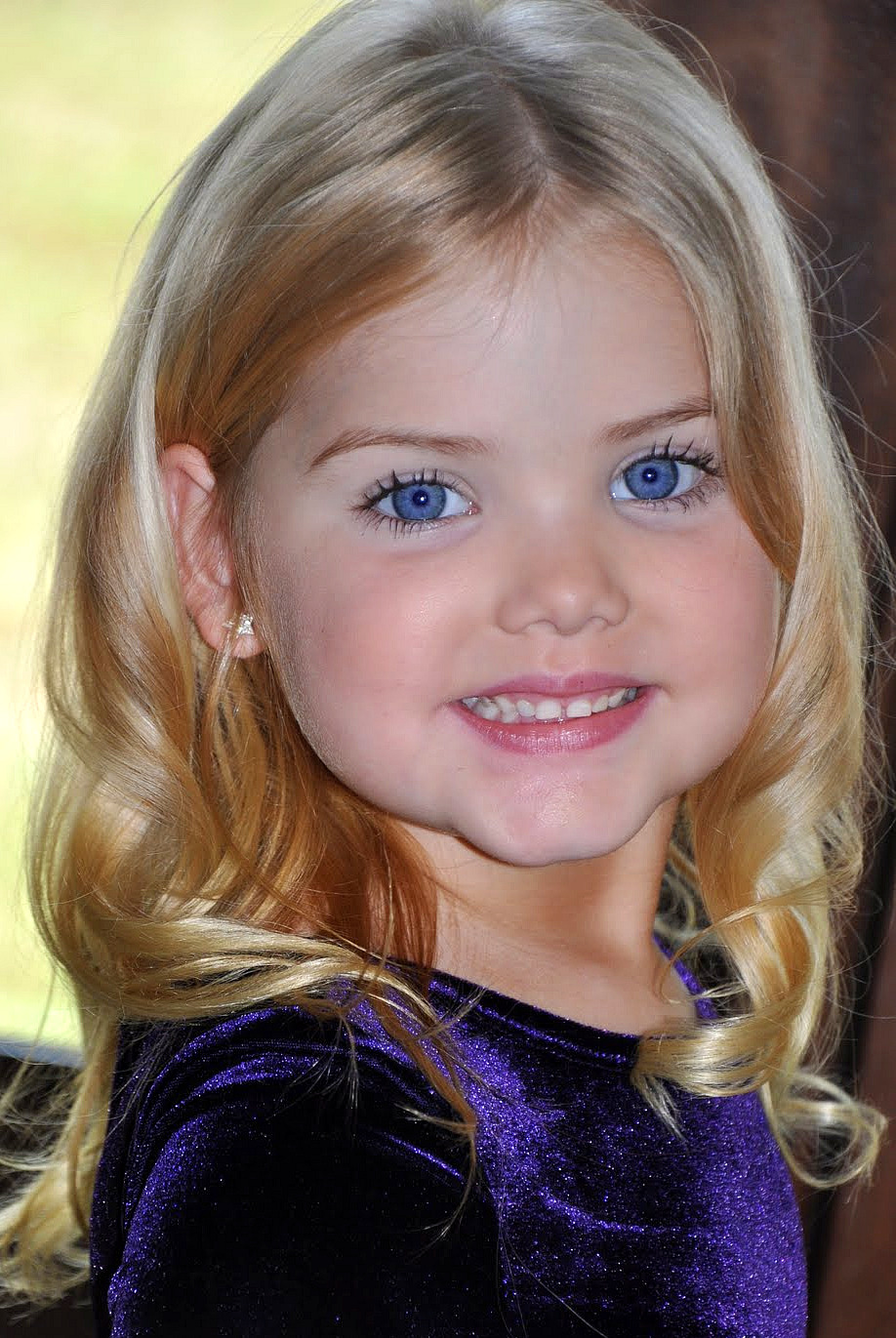 WOMENIFY: Eden Wood, American child beauty pageant queen