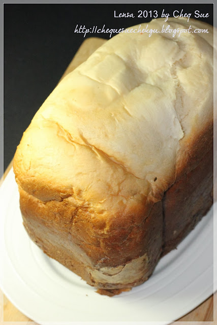 cerita tentang SEGALA: Roti Sandwich via Roti Naik Pahang