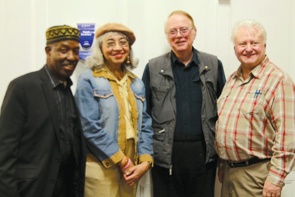 The Voice Newspapers, Serving Chicago's West Side: 2013-12-15