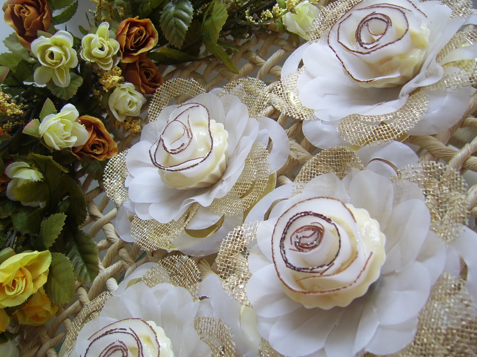 YAKUCA CONFEITARIA ARTÍSTICA : Decoração Doces Finos