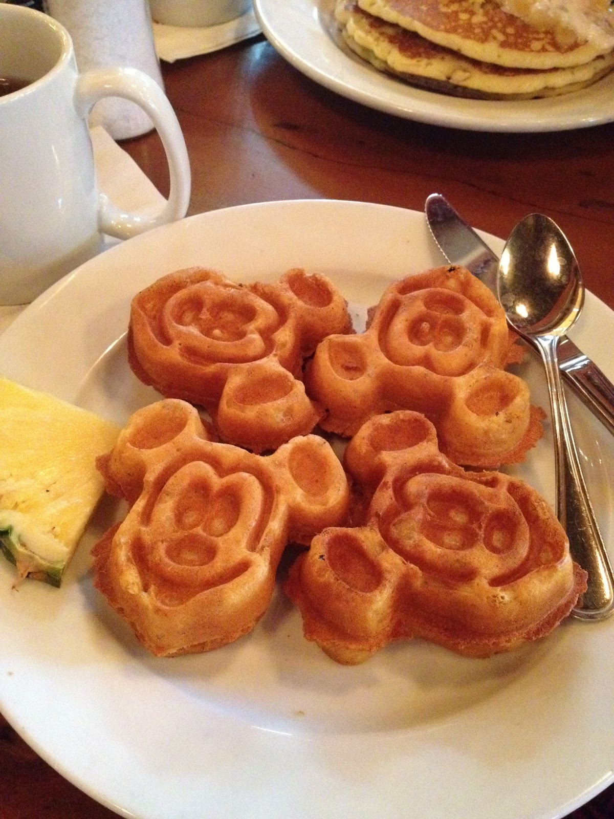 11 Foods You Have To Try At Disney World