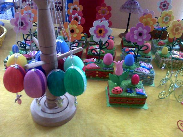 Bijuterii si flori: Ornamente de Paste