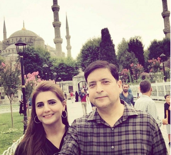 Momina Mustehsan Biography, Lifestyle, Family, Income | Tap 4 Top