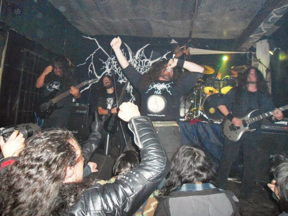 W.Goldor: Hand painted backdrop to DOMINUS XUL band from Santiago ...