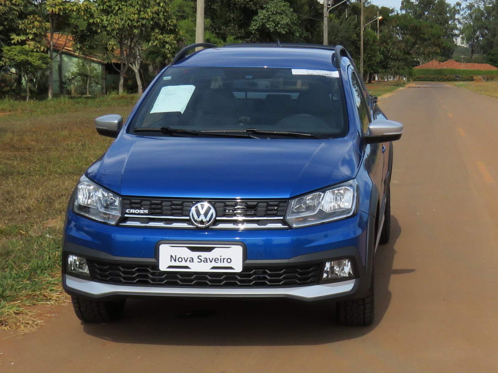 VW Saveiro Cross Cabine Dupla 2017: vídeo, consumo, teste