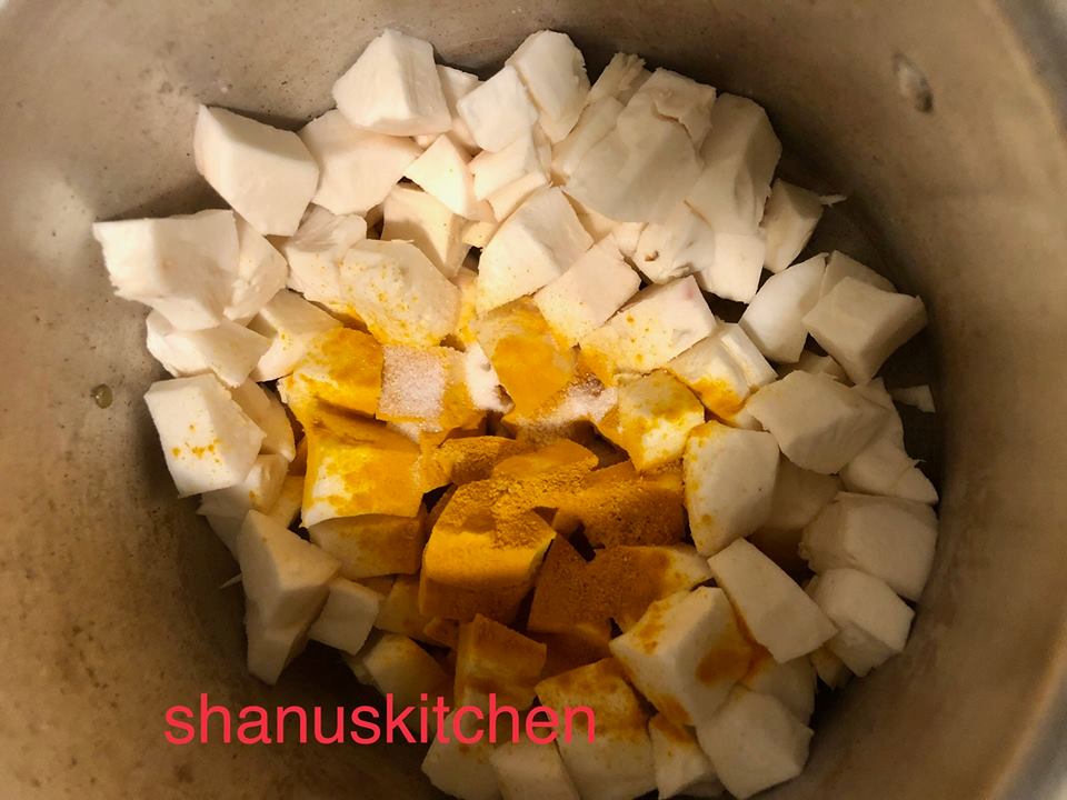 shanuskitchen: Roasted Cassava Curry