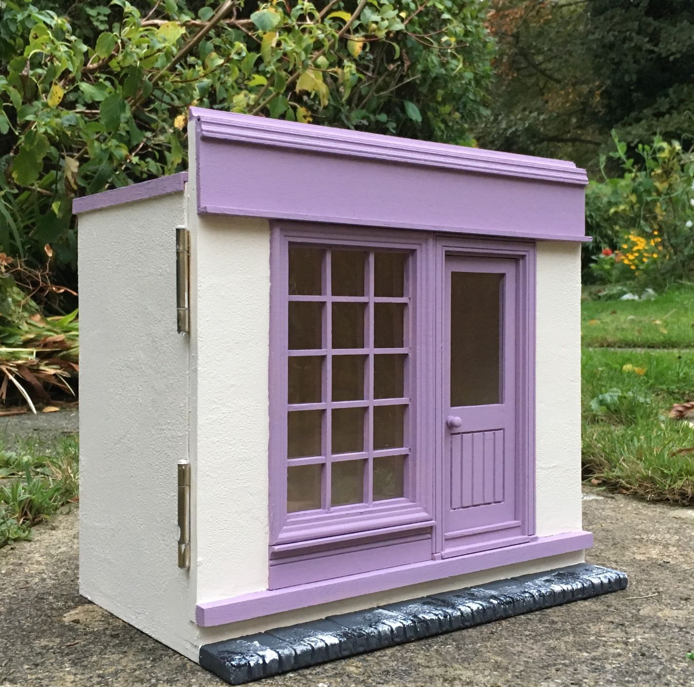 Julie's dolls house blog: 1/12th Scale Shop