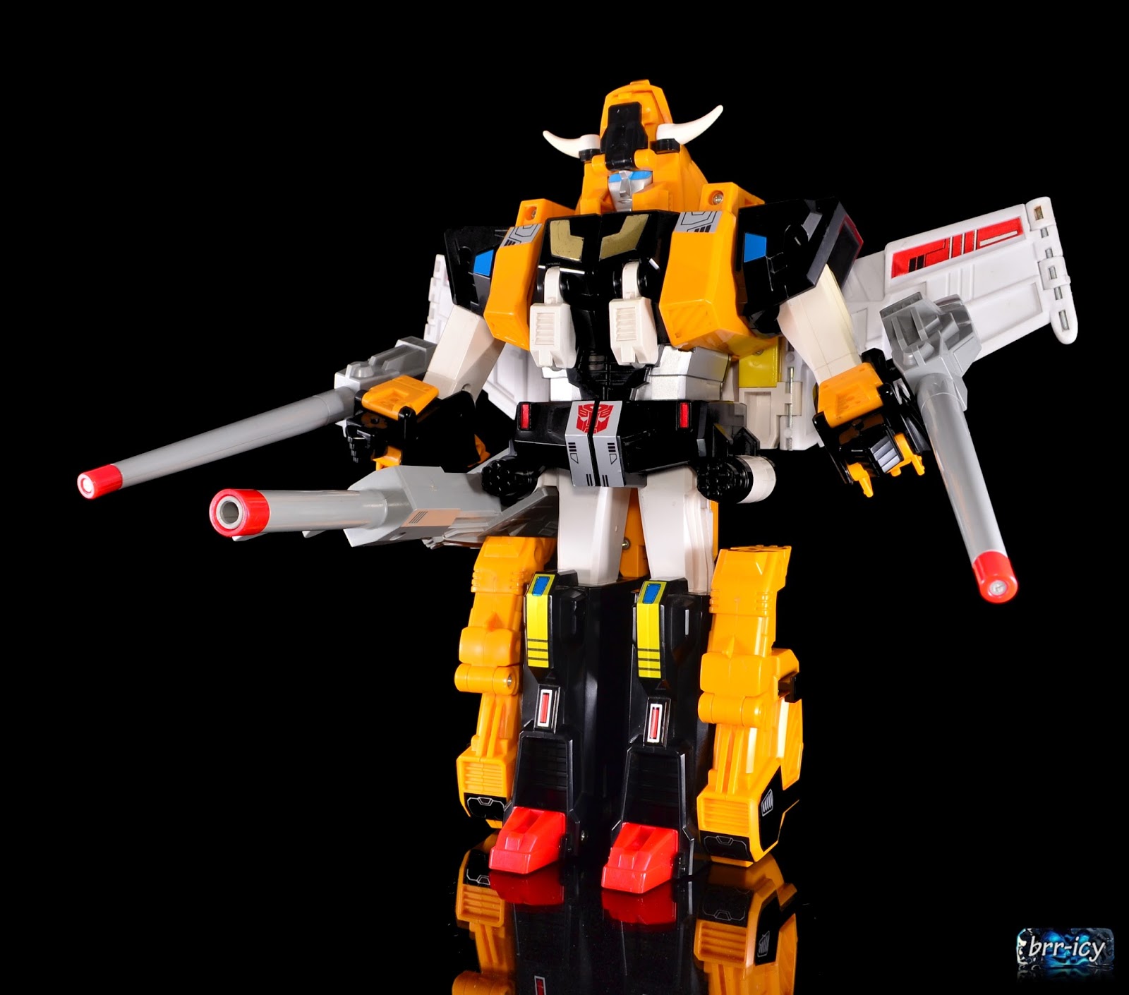 Brr-icy's Transformers Reviews: Cybertron Brainmaster Leader: Victory Saber