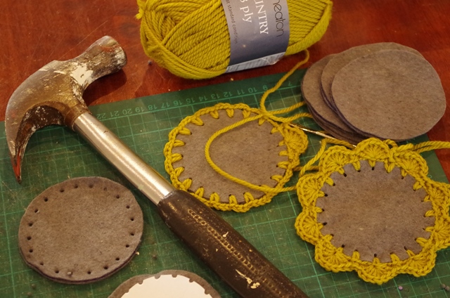 poppy street: crochet: felt coaster