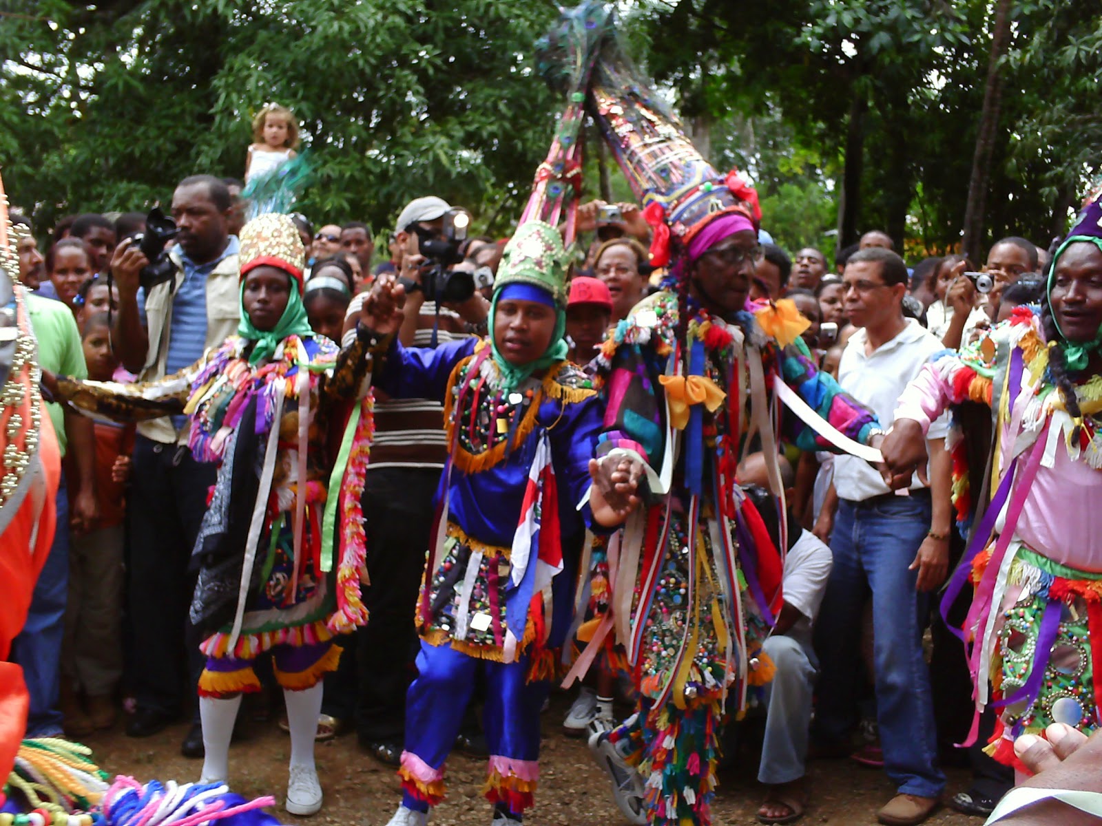 PERIODICO EL COLOSO DE MACORIX: Cocos cocolos cocales. Escrito por ...