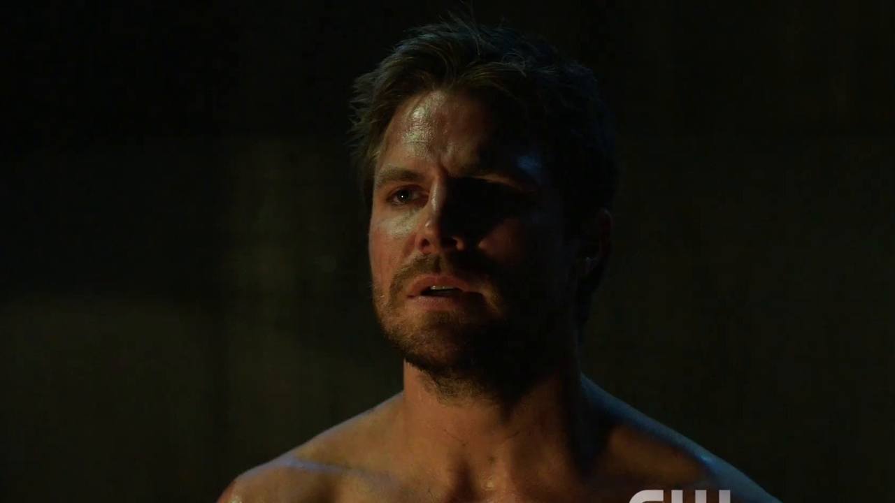 ARROW - "Come nasce un mostro" Recensione "Kapiushon" (5x17) | Lost In ...
