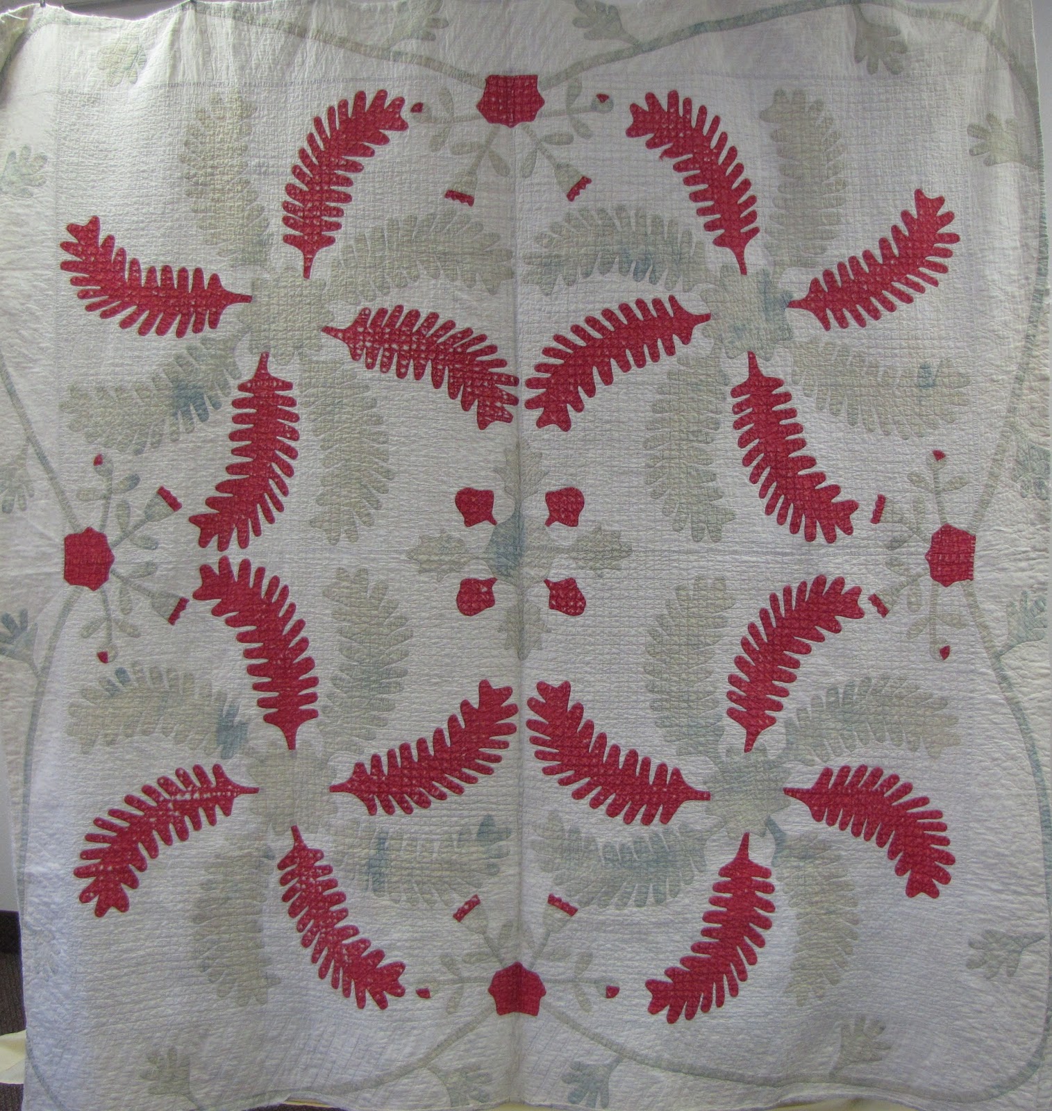 Textile Time Travels: Princess Feathers Day 19