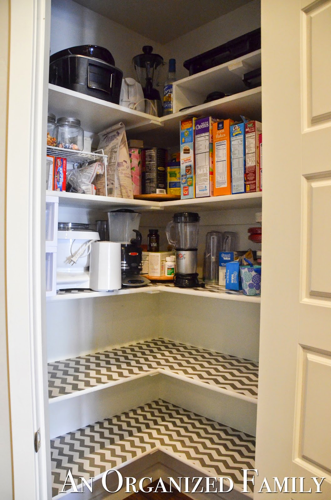 An Organized Family: How To: Creating a Pretty Pantry