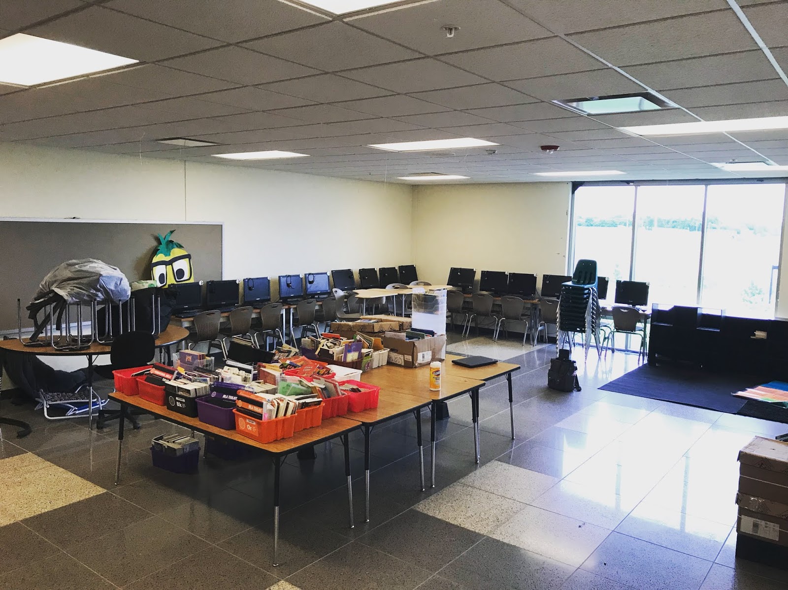 18-19 Classroom Tour | Mrs. S Classroom Craziness