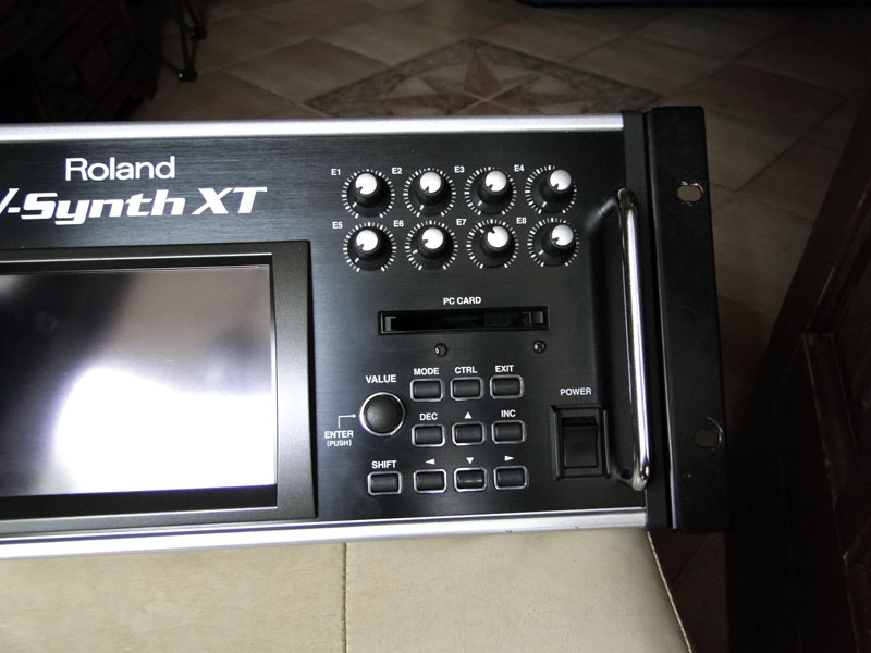 MATRIXSYNTH: ROLAND V-SYNTH XT with original manuals and box