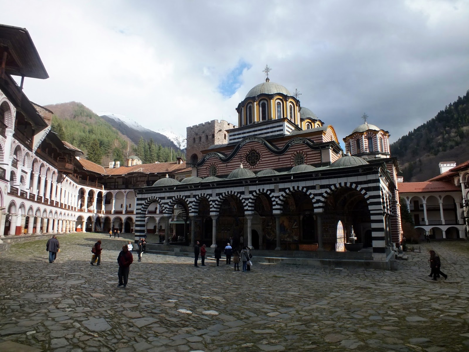 El Monasterio de Rila, una visita imprescindible en Bulgaria