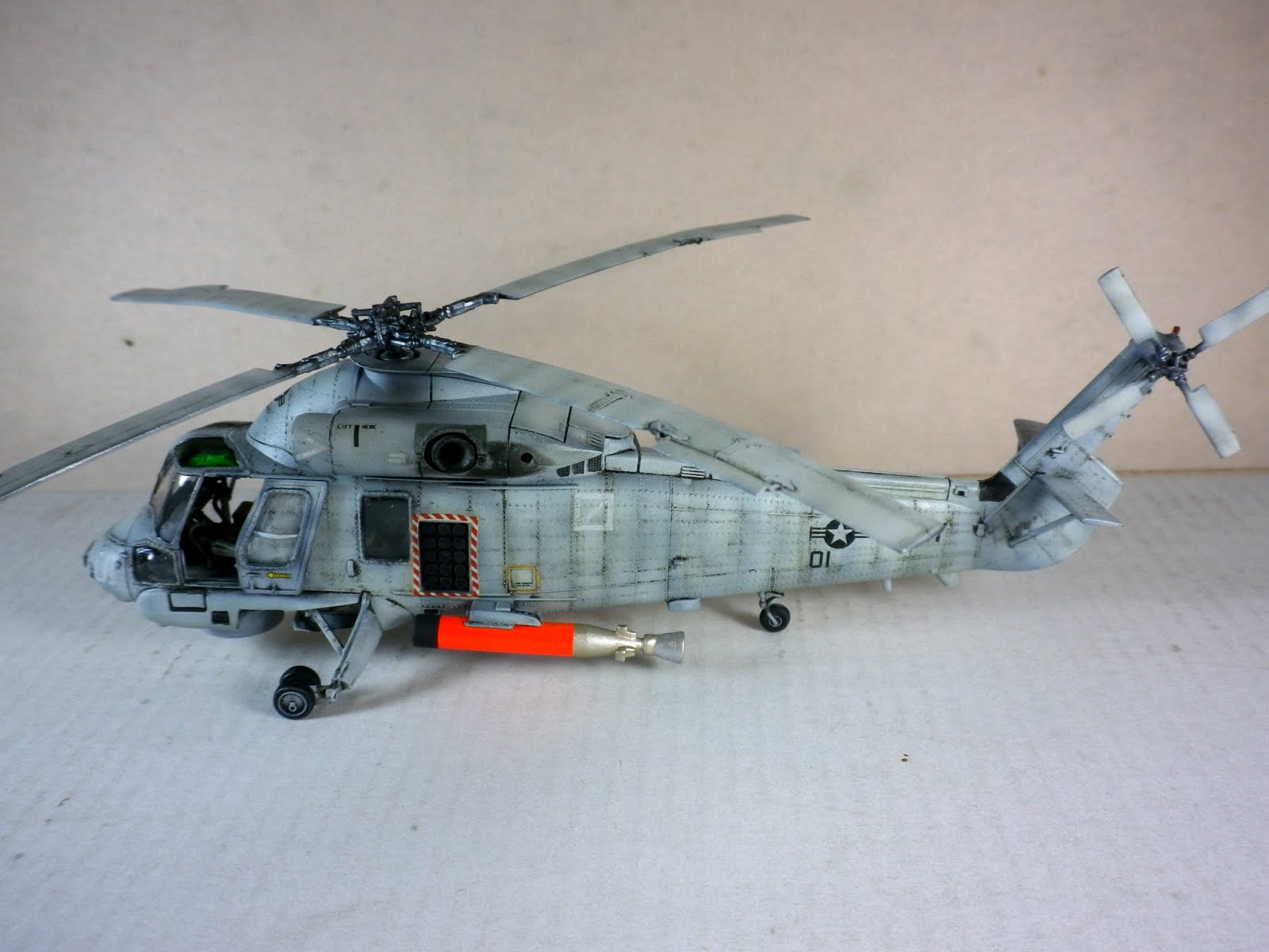 1/72 Kaman SH-2F Seasprite de MPC/AIRFIX TERMINADO