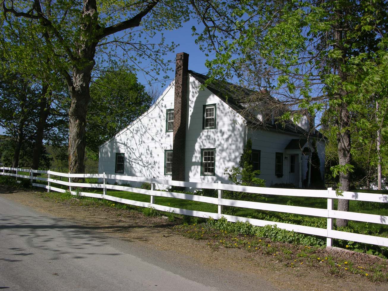 Pine Plains Cottage: 1790'S SALT BOX FARM HOUSE
