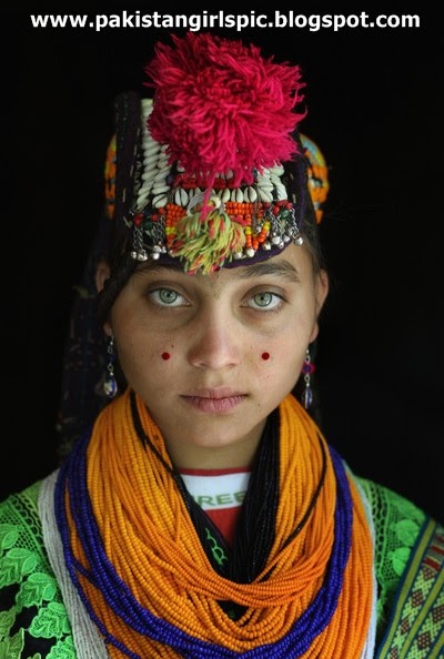 Pakistani girls pictures gallery: Chitral girls