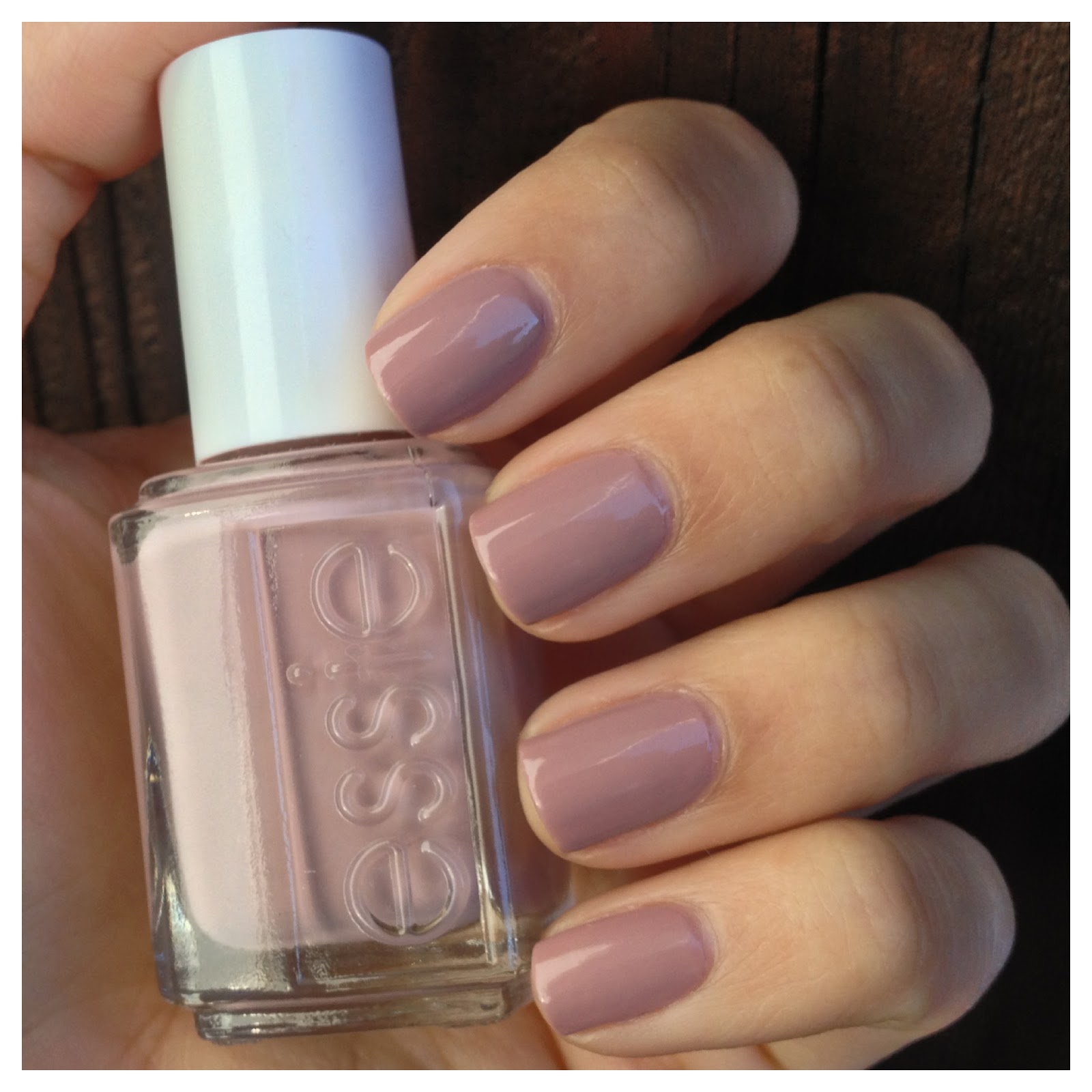 What I Blog About When I Blog About Books: NOTD: Essie "Lady Like"