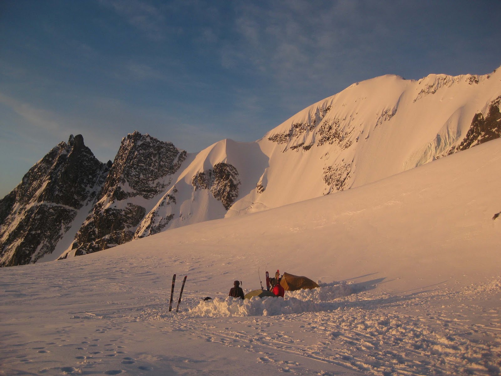 Mt Currie, Owls and Mt Weart ski expedition. | HundredGrandDan