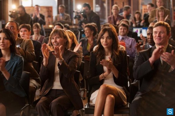 REVENGE - Spoiler: Immagini promozionali del finale di stagione | Lost ...