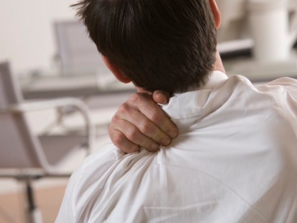 Sahabat semua sering sakit bahu ? Ini penyebabnya | Naungan Islami