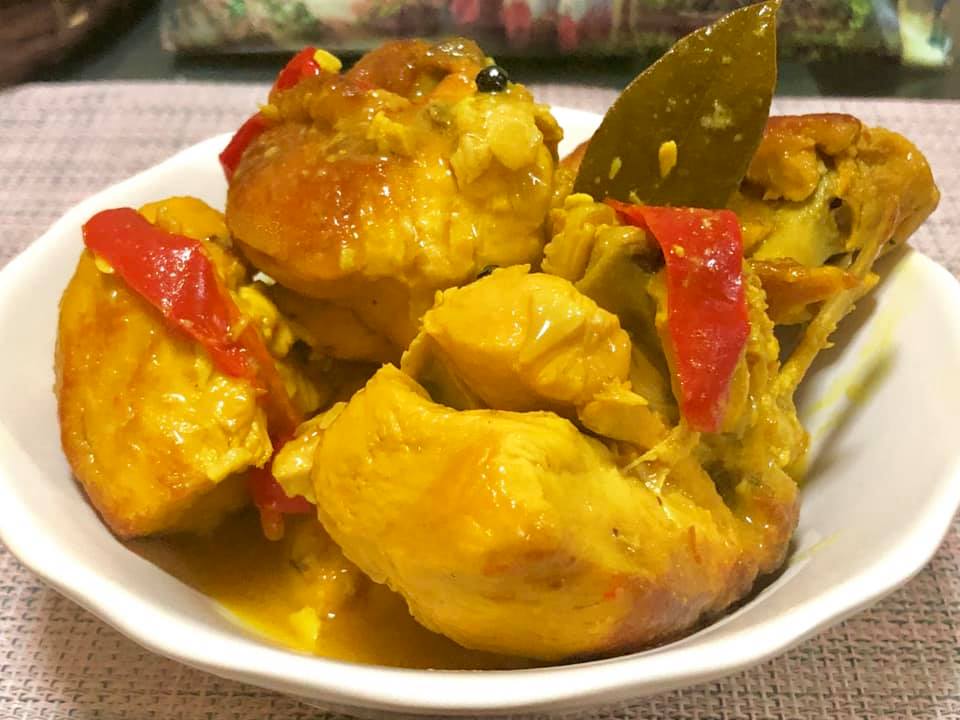 Chicken Adobo WithTurmeric Coconut Milk (Adobo sa Luyang Dilaw ...