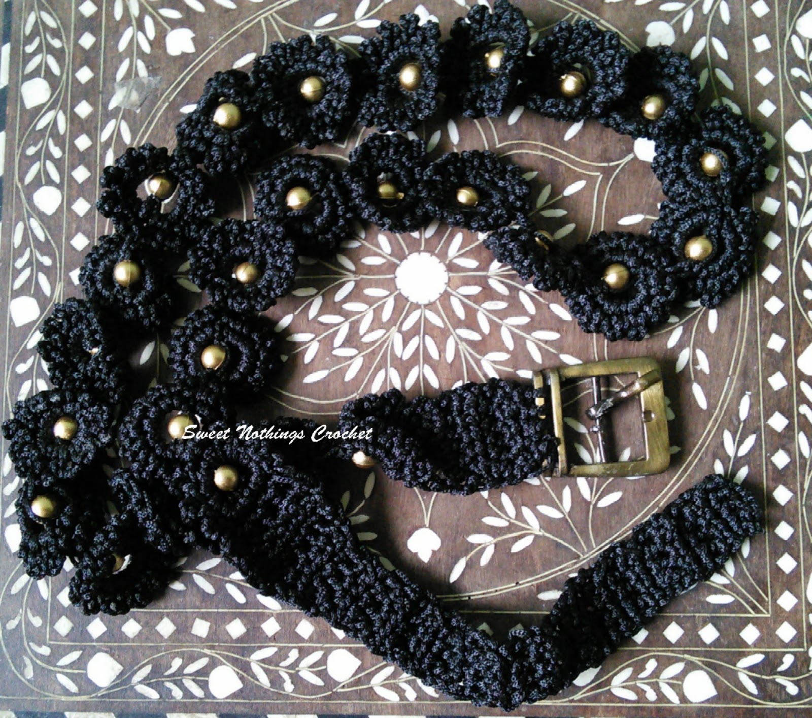 Sweet Nothings Crochet: FLOWER BELT