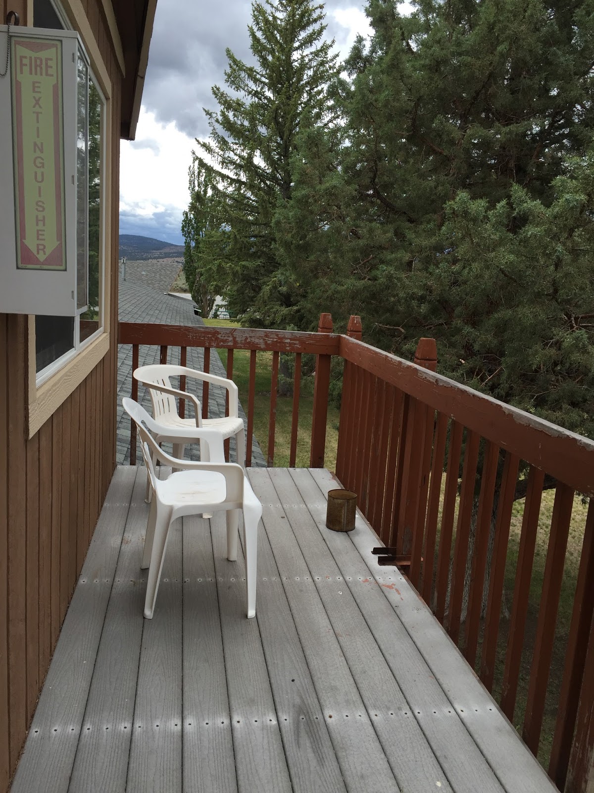 California Pines Lodge: Room Rates and Amenities