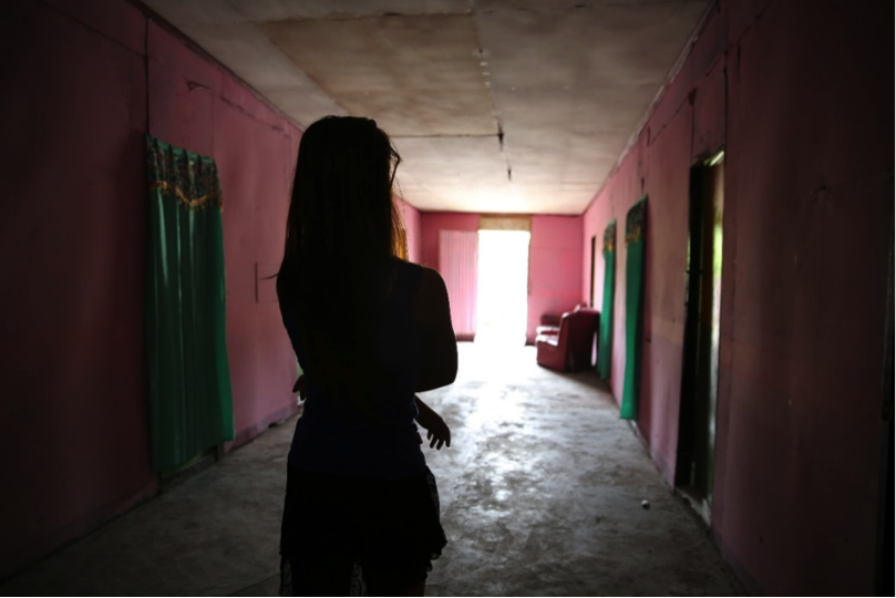 UNICEF Indonesia: Kisah Dewi: Rumah Pelacuran di Papua