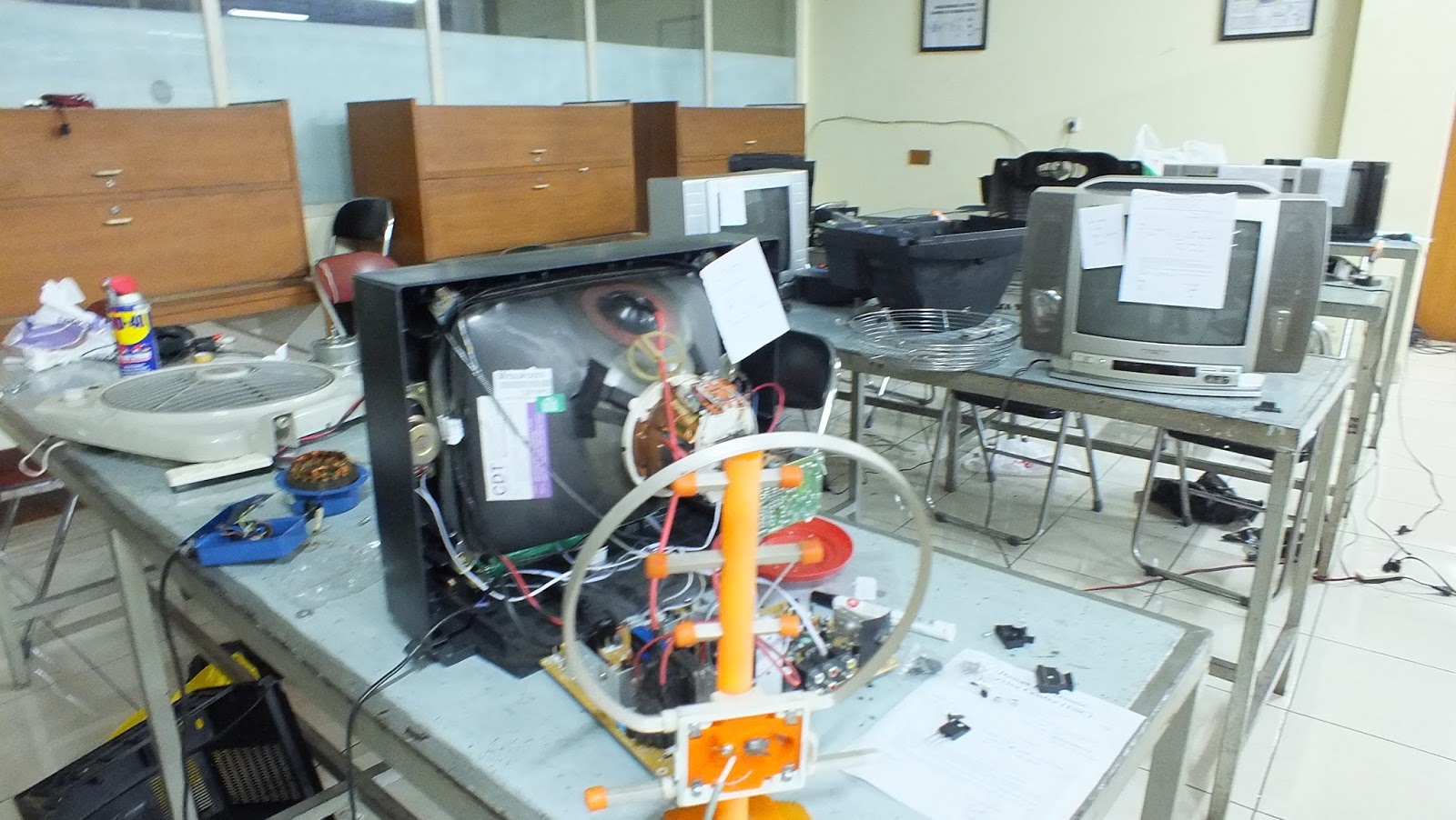 Service Perangkat Elektronik Gratis Bagi Masyarakat Di Lingkungan ...