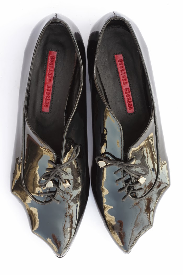 MAKING SHOES : Unlock Your Creativity At Footwear Design Course